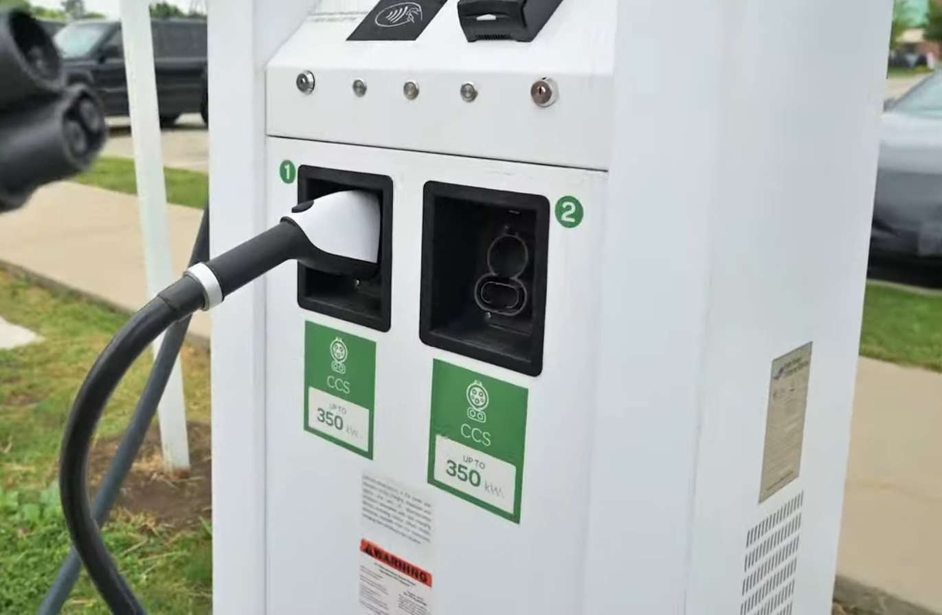 Things To Avoid While Charging Your EV : Electrical Engineering Hub